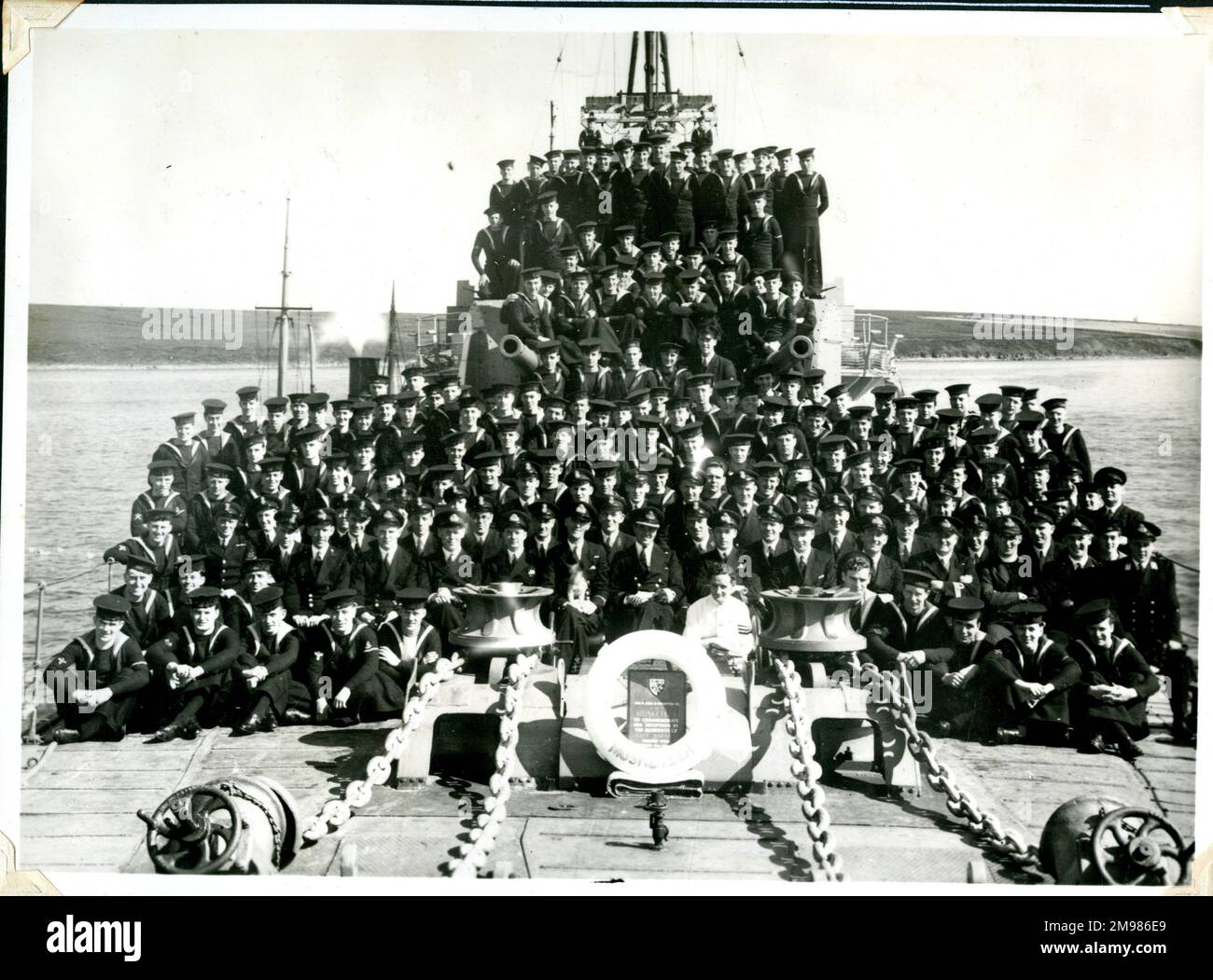 Group photo on board HMS Musketeer, Scapa Flow, WW2 Stock Photo - Alamy