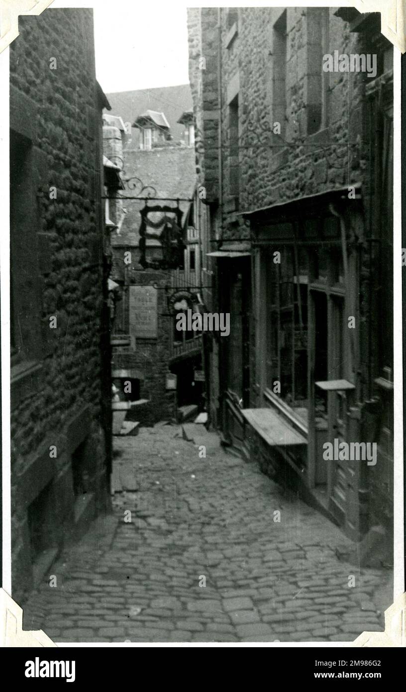 France world war 2 street hi-res stock photography and images - Alamy