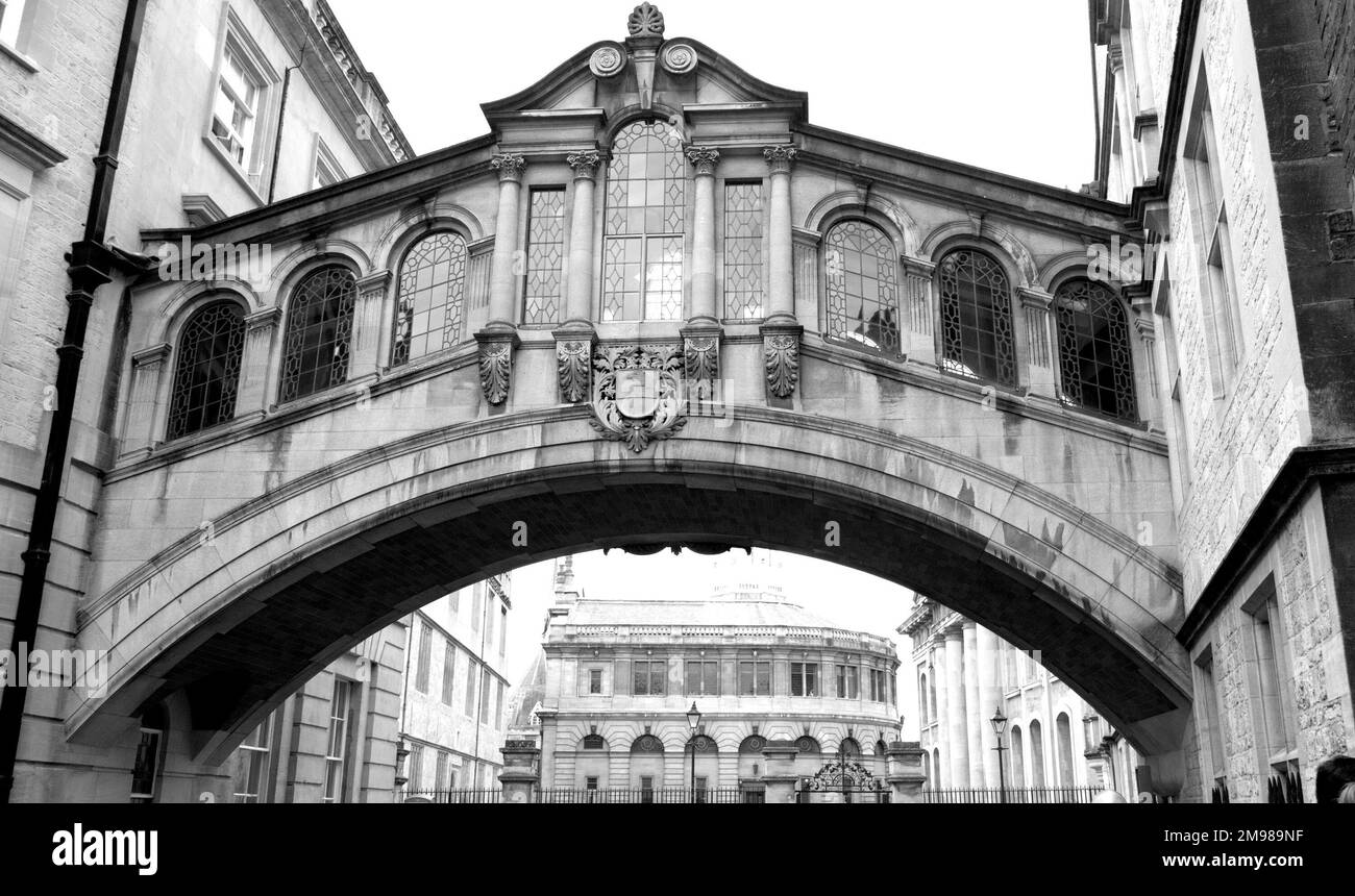 Ornate bridge design Black and White Stock Photos & Images - Alamy