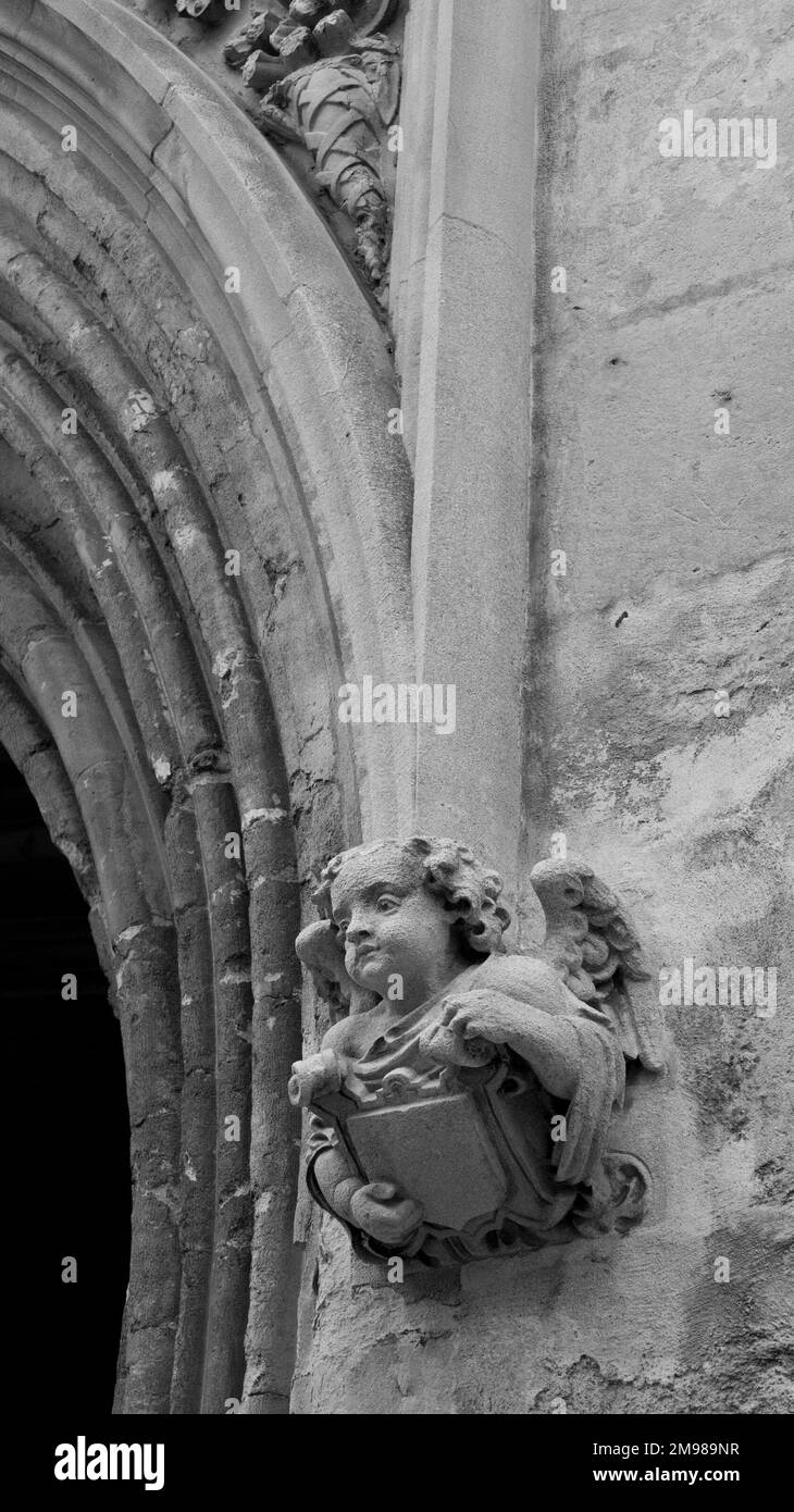 Architectural stone building in Black and White Stock Photos & Images ...