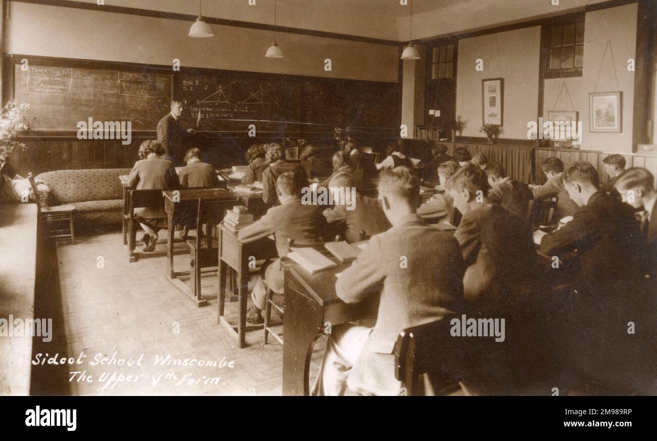 Upper Vth Form with a class in progress, Sidcot School, Winscombe, North Somerset, an ...