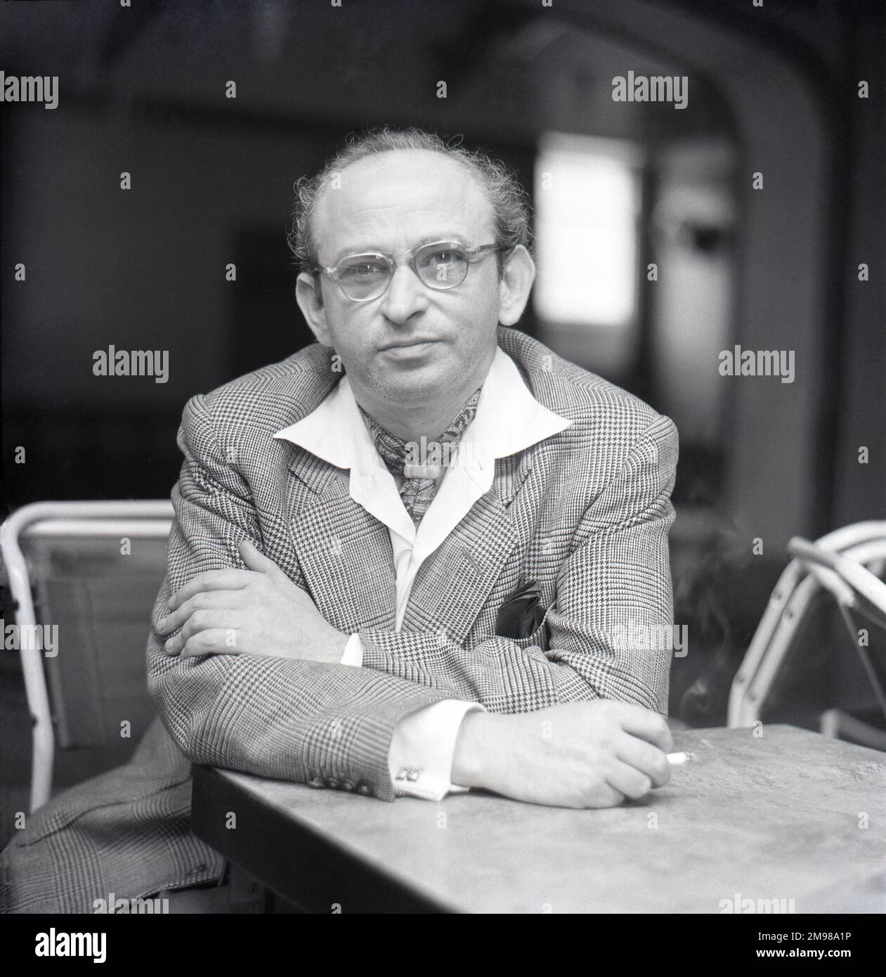 Man seated sitting hi-res stock photography and images - Alamy