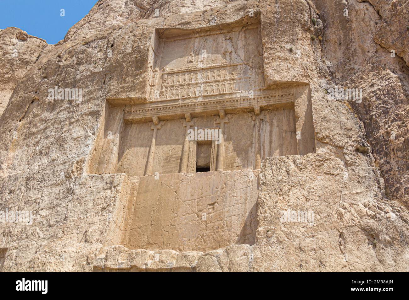 Persian king tomb in Naqsh-e Rostam, Iran Stock Photo - Alamy