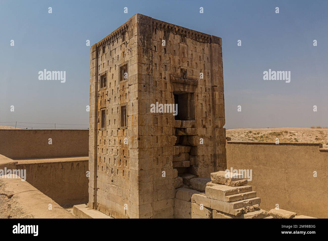 Cube of Zoroaster in Naqsh-e Rostam, Iran Stock Photo - Alamy