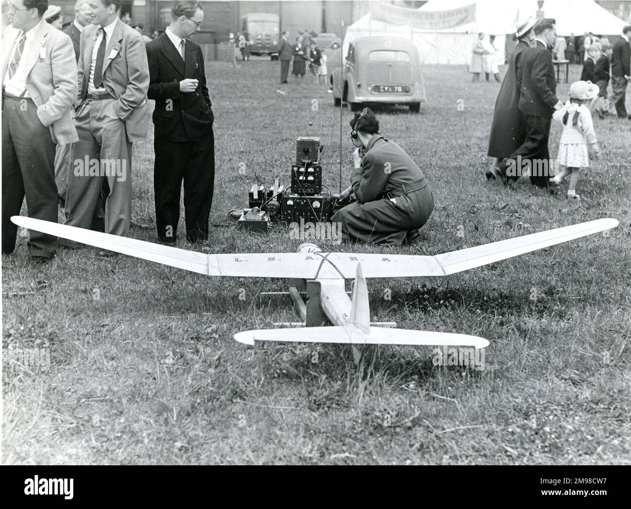 Radio-controlled model sailplane designed and built by the Low Speed ...