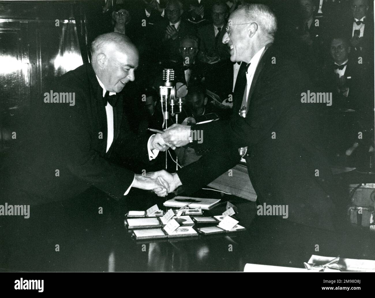 Relf hi-res stock photography and images - Alamy