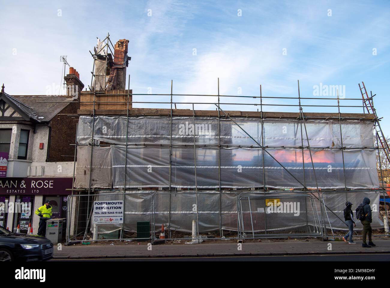Pub pubs demolished demolition hi-res stock photography and images - Alamy