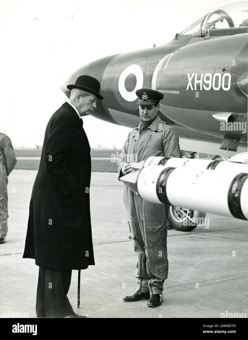 The UK Prime Minister, the Rt Hon Harold Macmillan, inspects a de ...