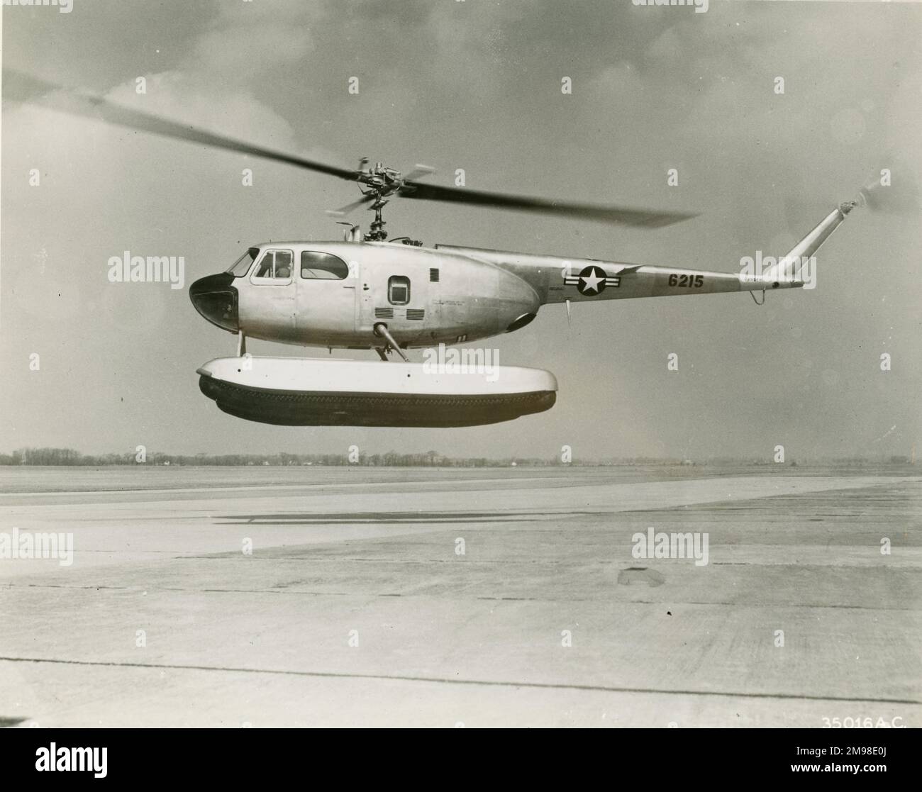 Bell 48 hi-res stock photography and images - Alamy