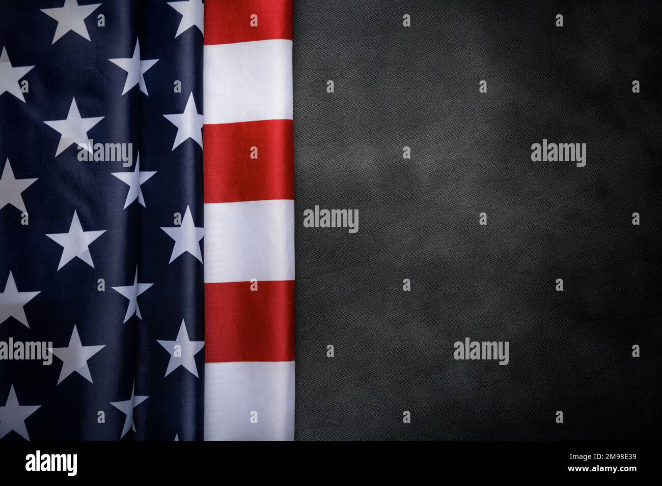 Old worn american flag memorial hi-res stock photography and images - Alamy