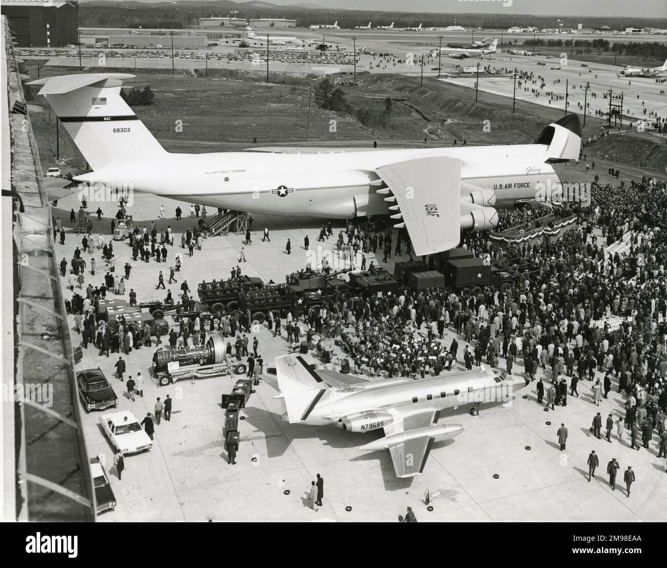 Lockheed jetstar plane hi-res stock photography and images - Alamy