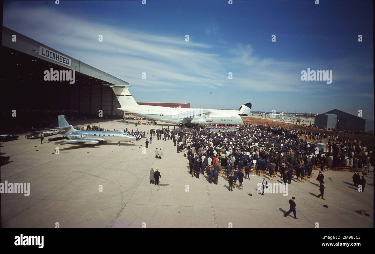 Lockheed georgia galaxy transport aircraft hi-res stock photography and ...