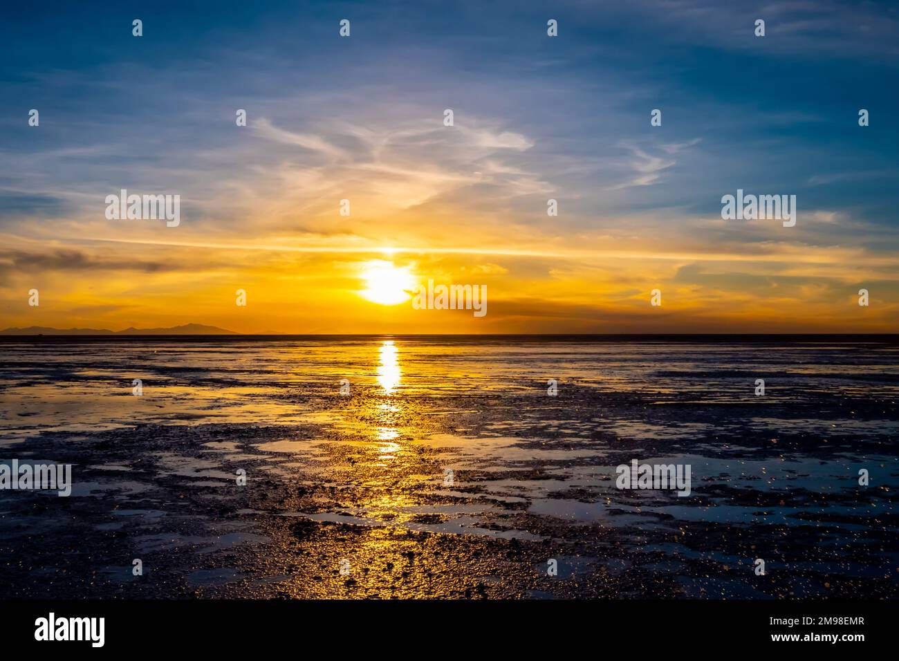 Sunset in Salar de Uyuni in Bolivia Stock Photo - Alamy