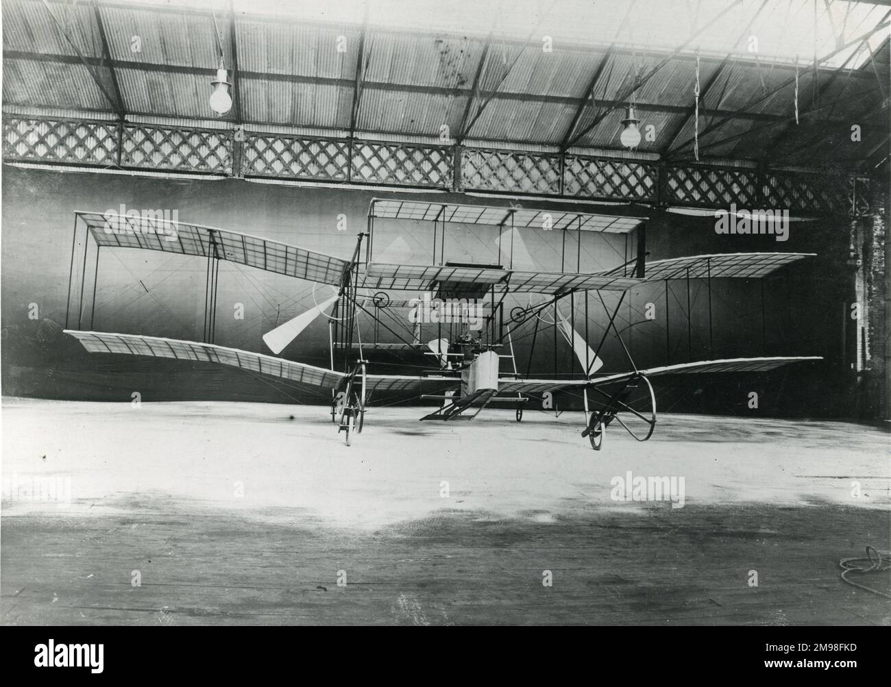 The Maxim 1910 biplane at Crayford, Kent Stock Photo - Alamy
