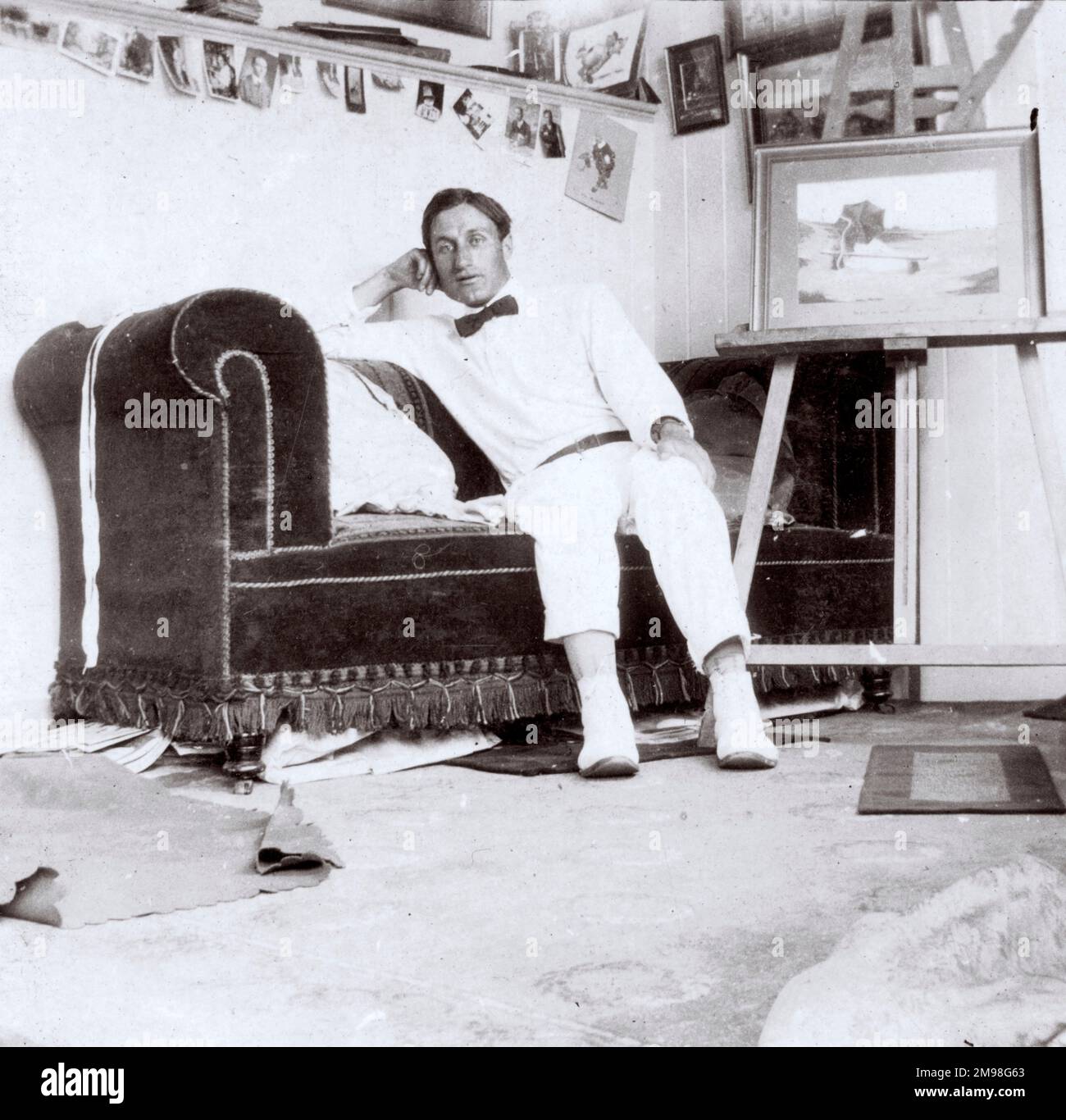 Reg Carter (1886-1949), freelance commercial artist, relaxing in his ...