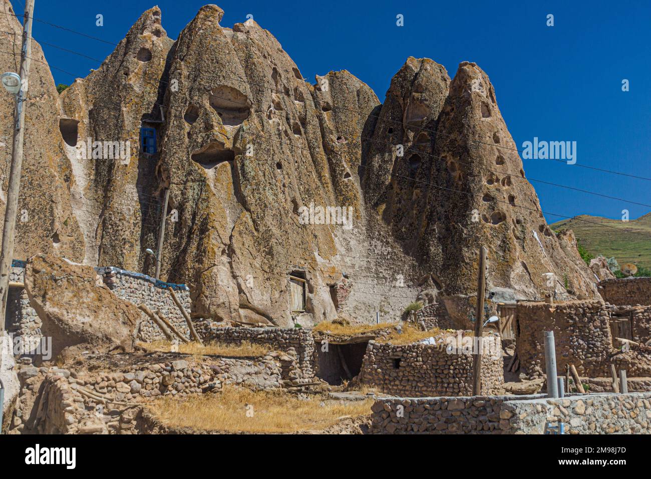 Iran cave dwellings hi-res stock photography and images - Alamy