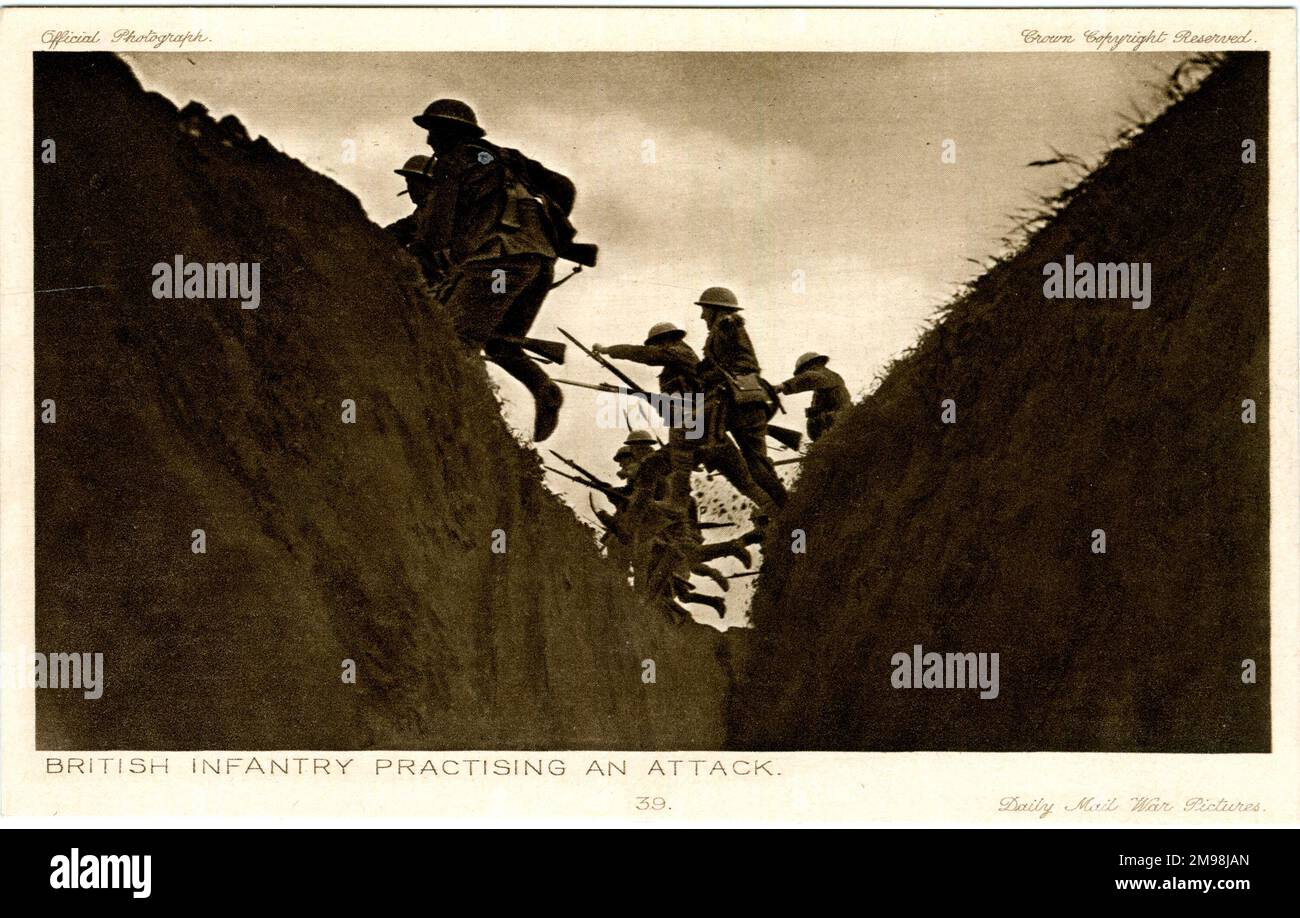 British infantry practising an attack, WW1 Stock Photo - Alamy