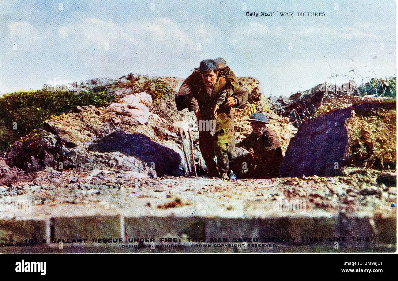 A gallant rescue under fire, saving a pal's life, WW1 Stock Photo - Alamy