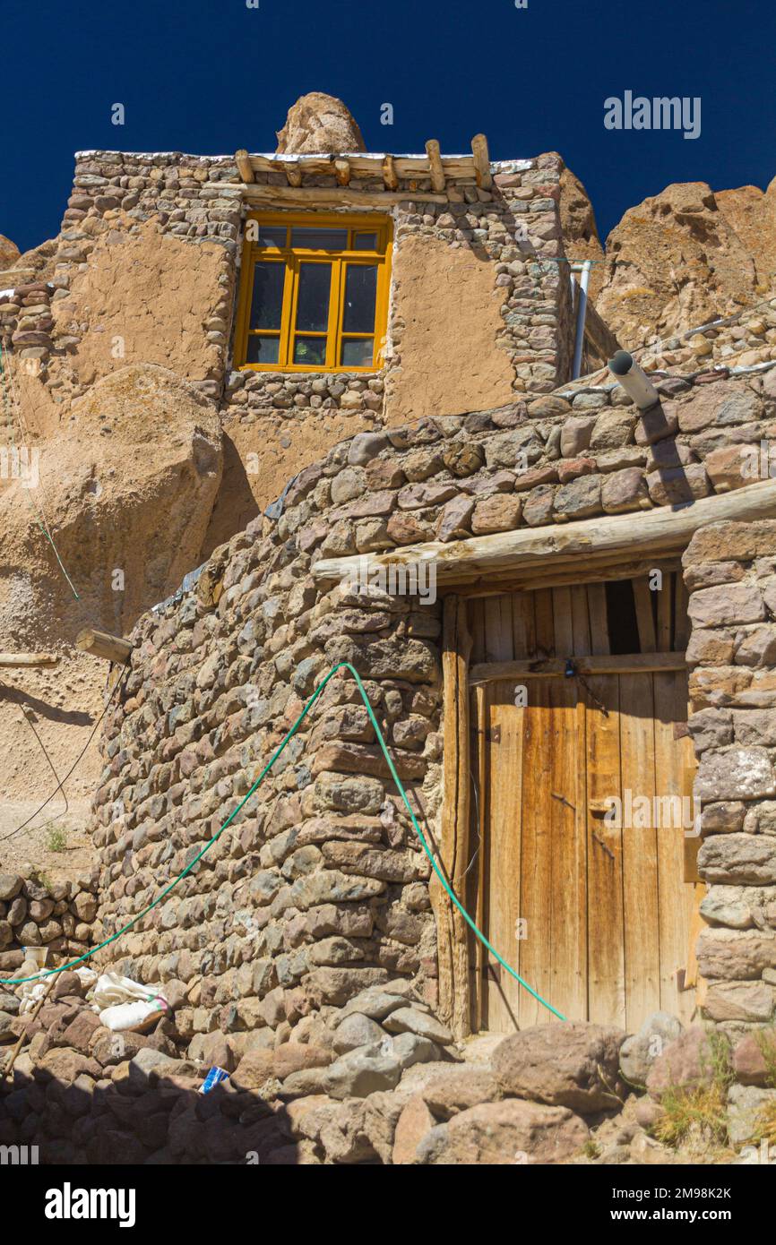 Cave houses in Kandovan village, Iran Stock Photo - Alamy