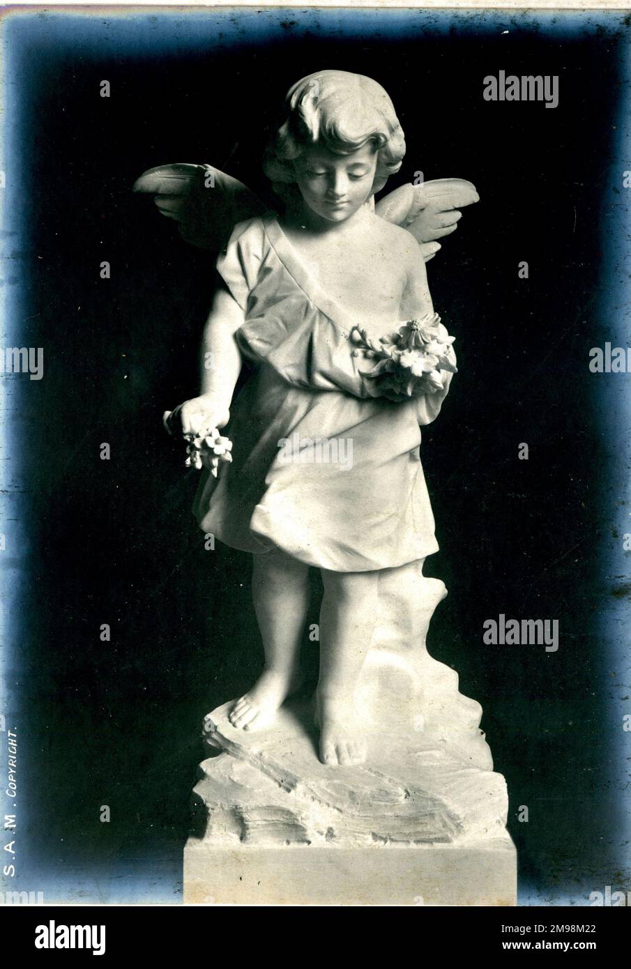 Cherub flowers hi-res stock photography and images - Alamy