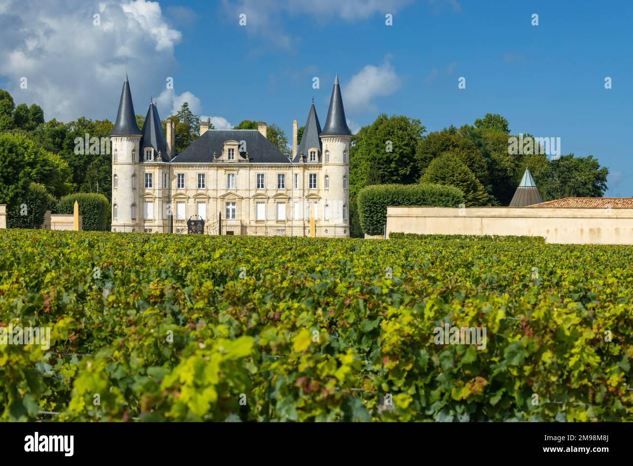 Baron de pichon hi-res stock photography and images - Alamy