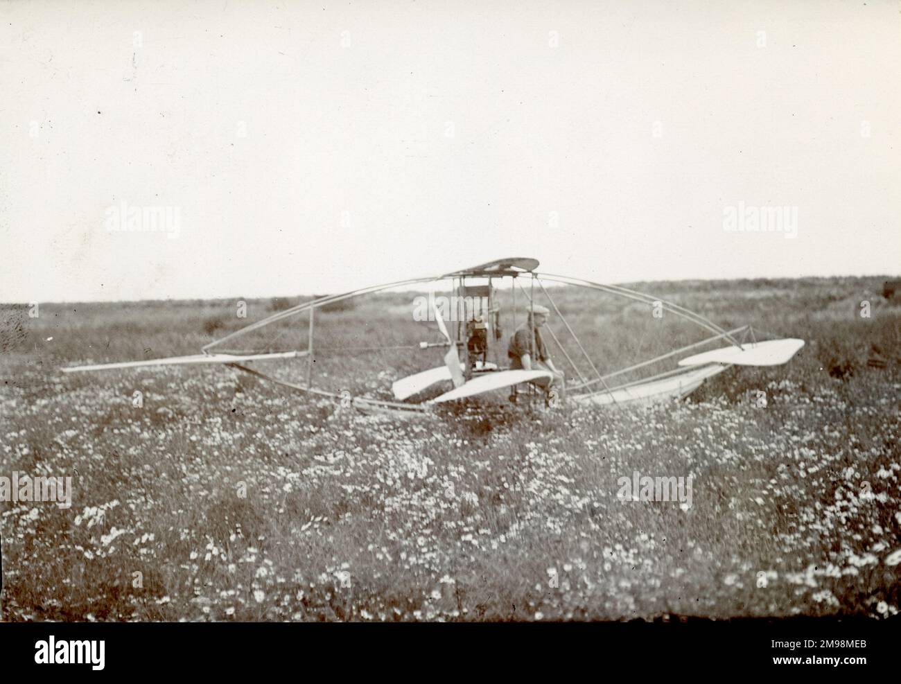 In 1909 the Aeronautical Society of Great Britain (which was to evolve ...