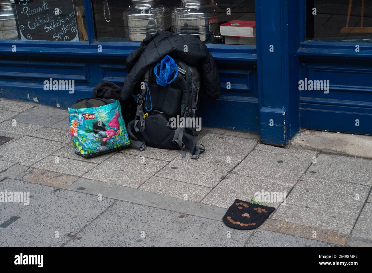 Windsor, Berkshire, UK. 21st July, 2022. Back packs and luggage left by ...