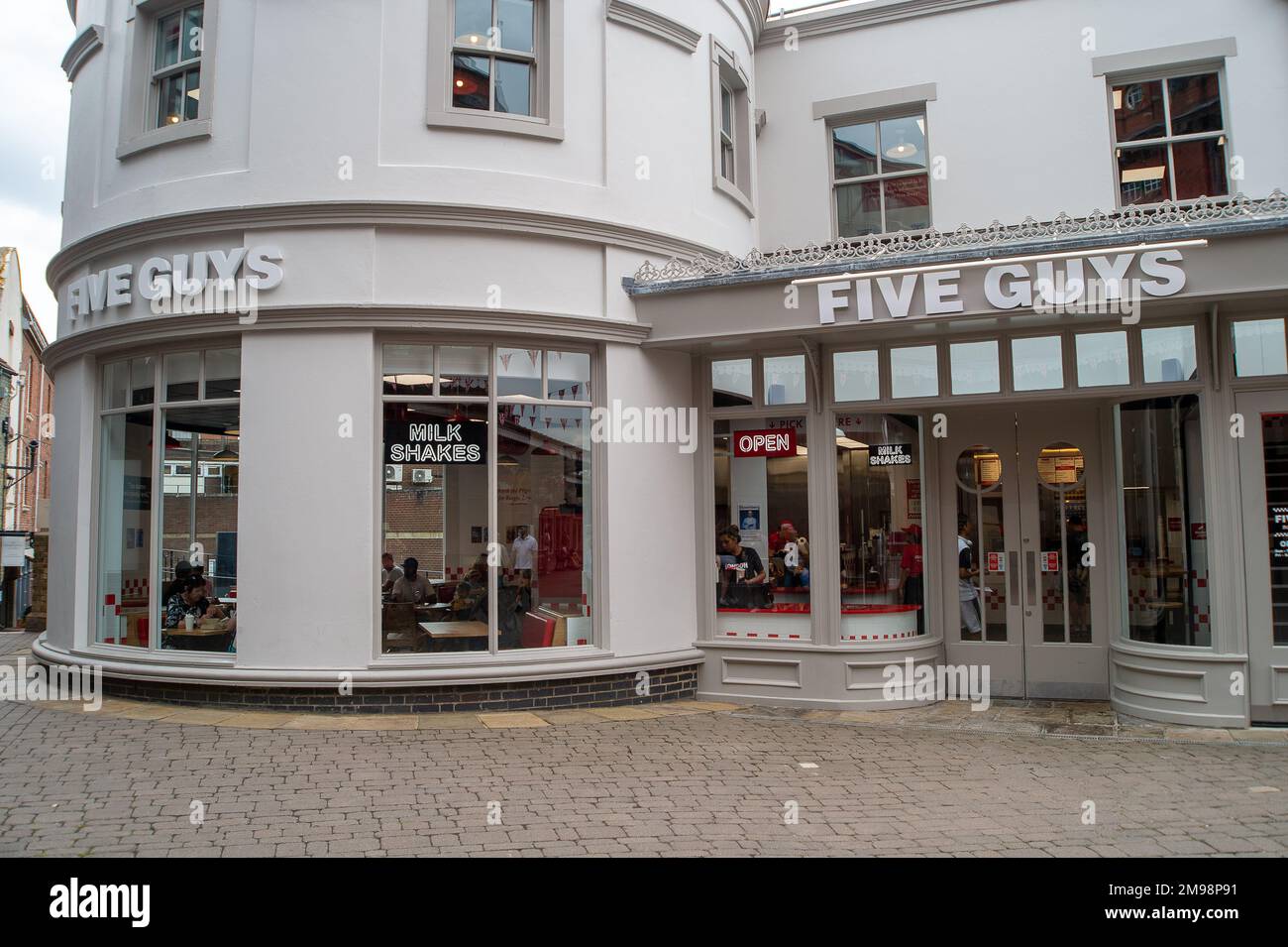 Windsor, Berkshire, UK. 21st July, 2022. A new Five Guys burger ...