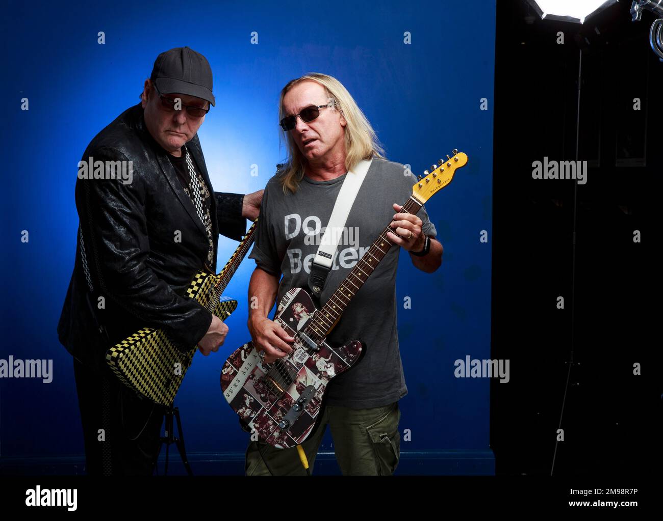 Robin zander rickenbacker guitar hi-res stock photography and images ...