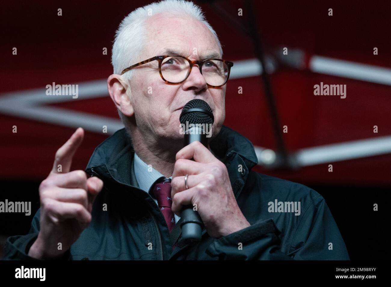 Lord hendy downing street hi-res stock photography and images - Alamy
