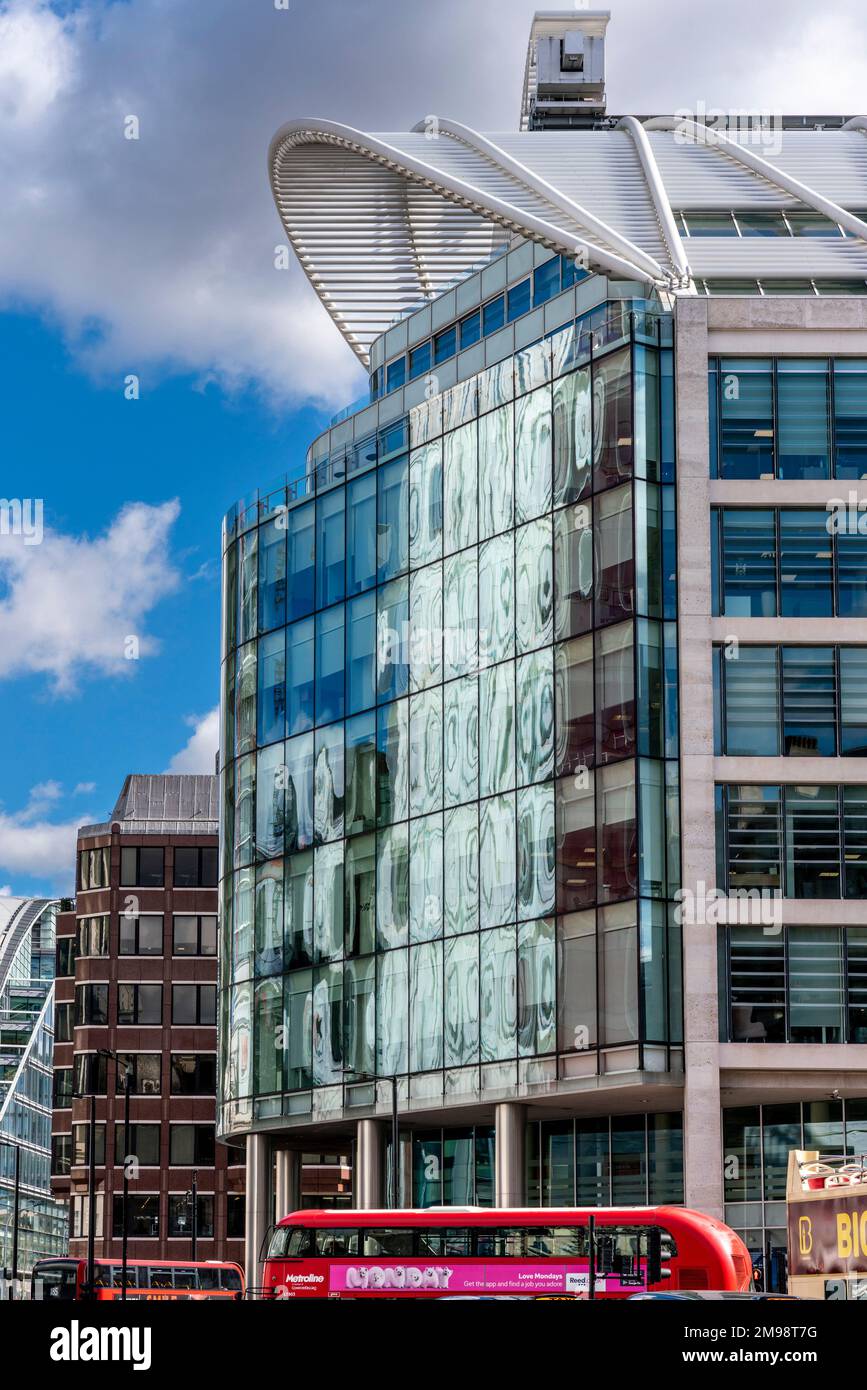 'The Peak' Office Building, Next To Victoria Station, London, Uk Stock ...
