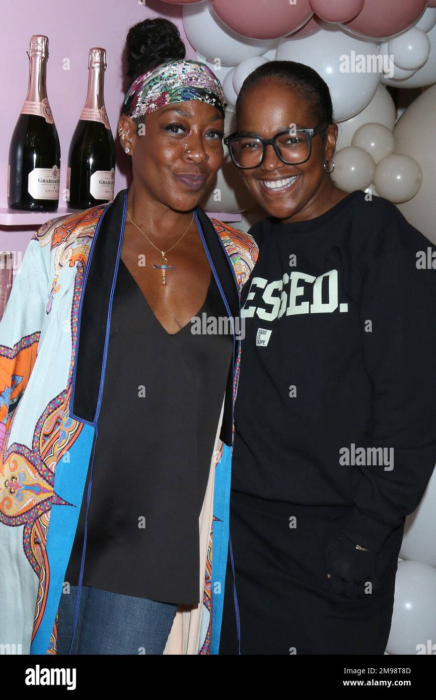 Sister zenay arnold hi-res stock photography and images - Alamy
