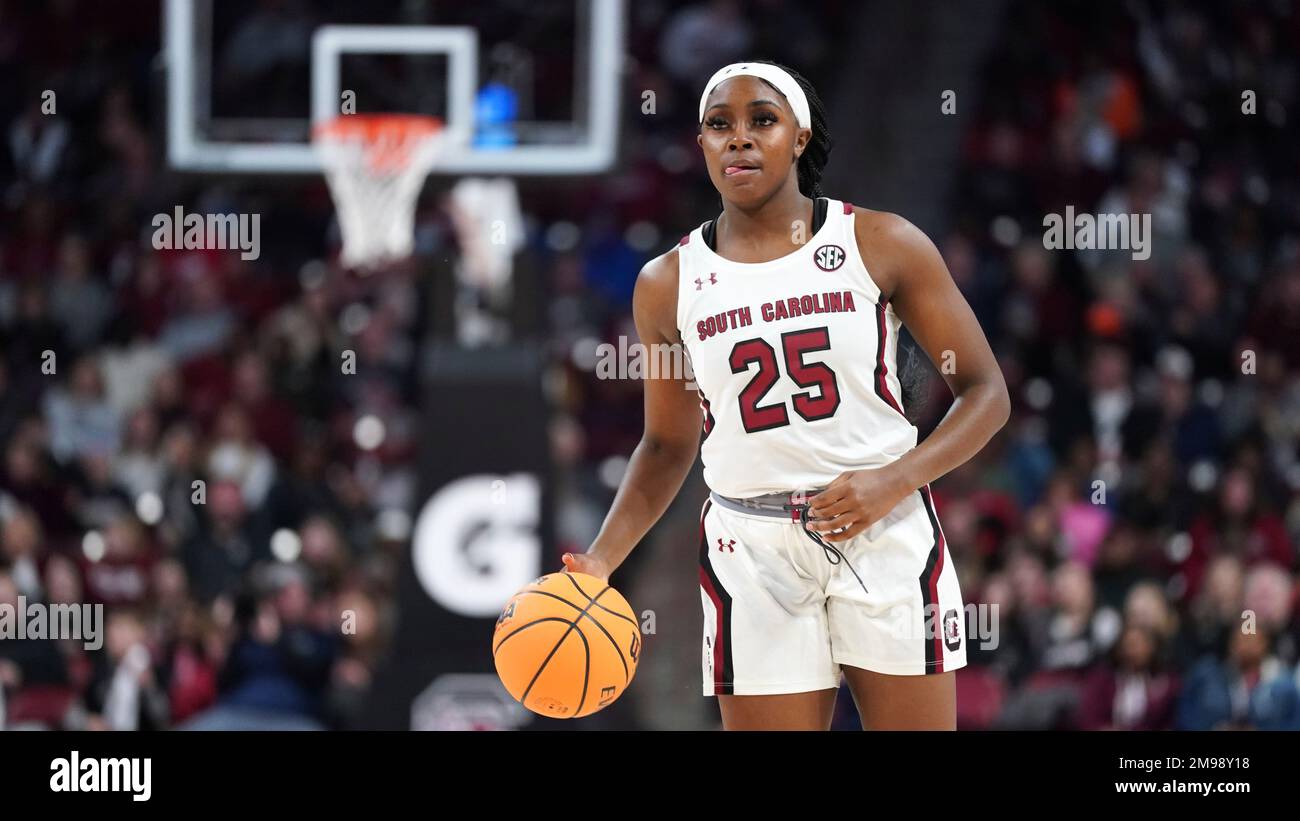 South Carolina guard Raven Johnson dribbles the ball during the first ...