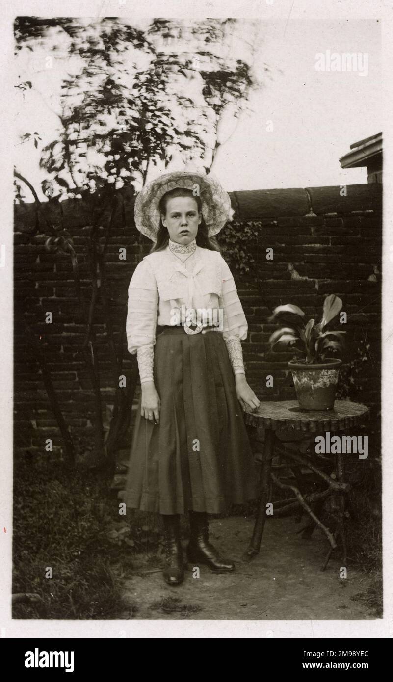 Studio portrait props hi-res stock photography and images - Alamy