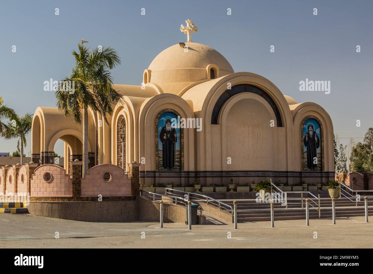 WADI NATRUN, EGYPT - JANUARY 30, 2019: Faltaous Souriany church in Wadi ... WADI NATRUN, EGYPT - JANUARY 30, 2019: Faltaous Souriany church in Wadi ...
