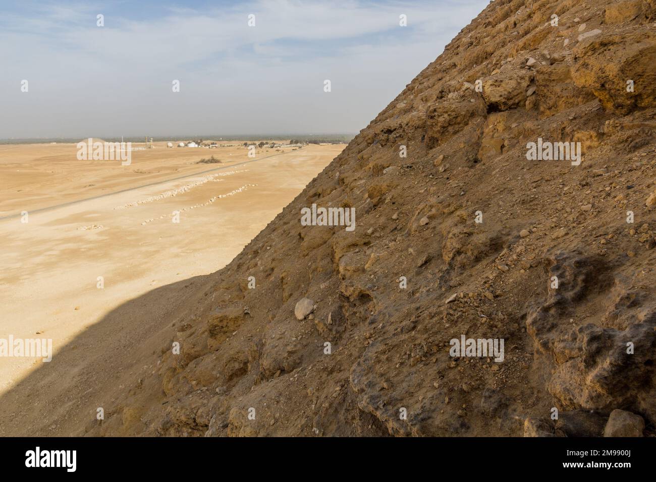 Detail of the Red Pyramid in Dahshur, Egypt Stock Photo - Alamy