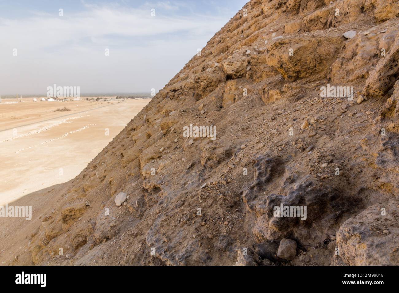 Detail of the Red Pyramid in Dahshur, Egypt Stock Photo - Alamy