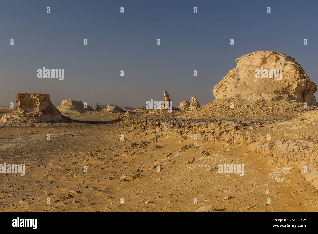 Rock formations of the White Desert, Egypt Stock Photo - Alamy