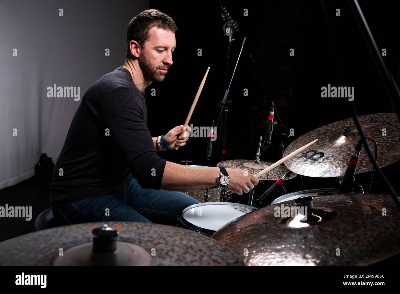Mike johnston drums hi-res stock photography and images - Alamy