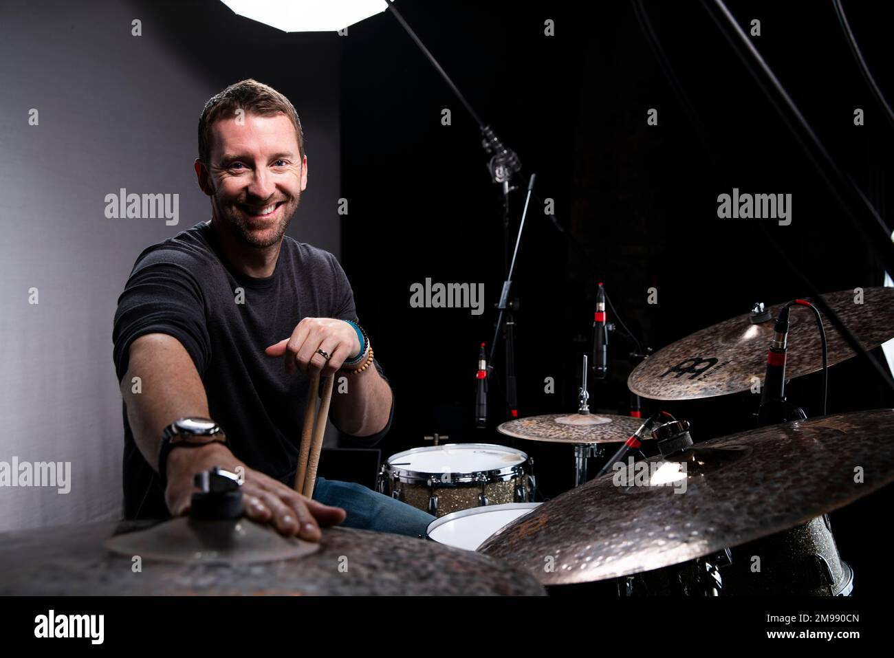 Mike johnston drums kit hi-res stock photography and images - Alamy