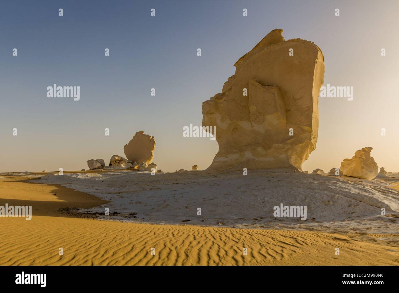 Rock formations of the White Desert, Egypt Stock Photo - Alamy