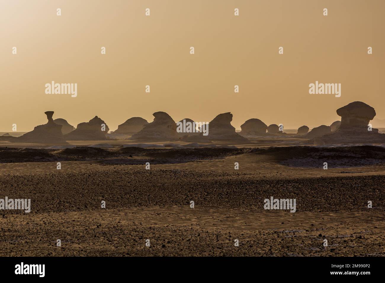 Rock formations of the White Desert, Egypt Stock Photo - Alamy