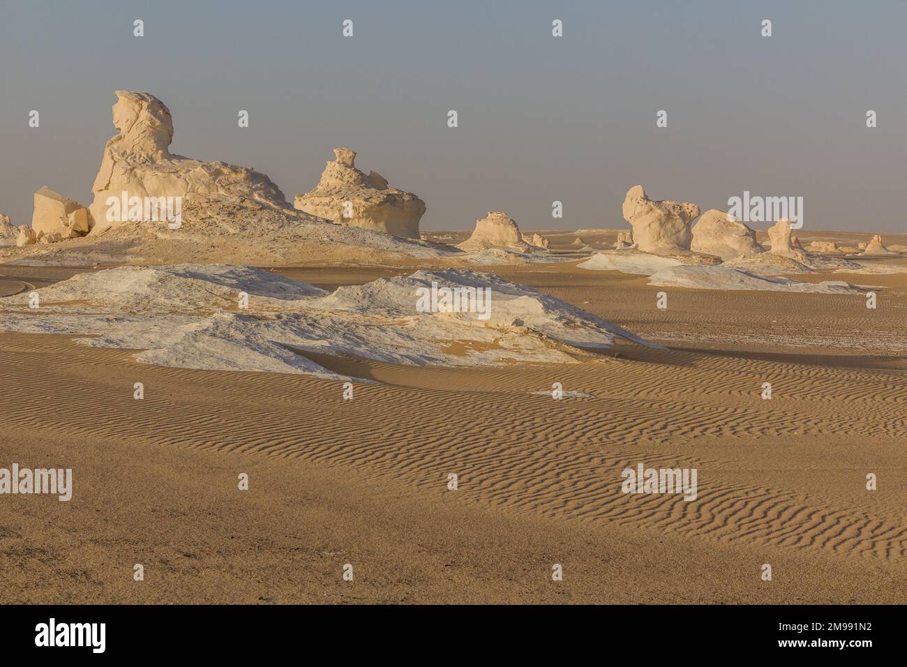 Rock formations in the White Desert, Egypt Stock Photo - Alamy