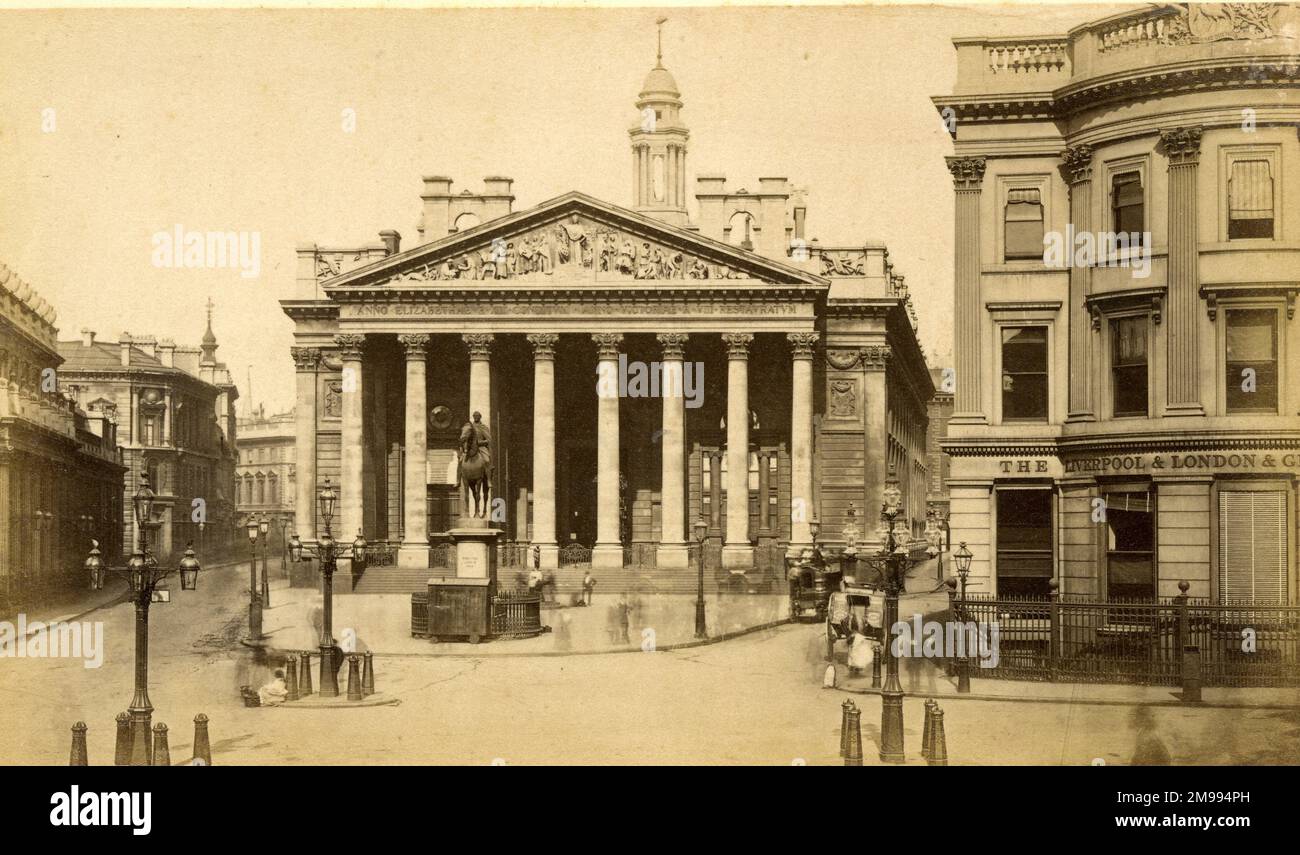 Royal london buildings hi-res stock photography and images - Alamy