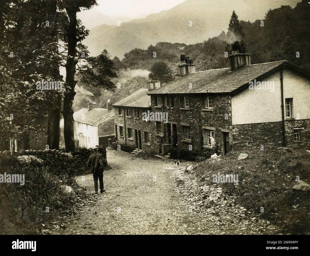 English village 1930s hi-res stock photography and images - Alamy