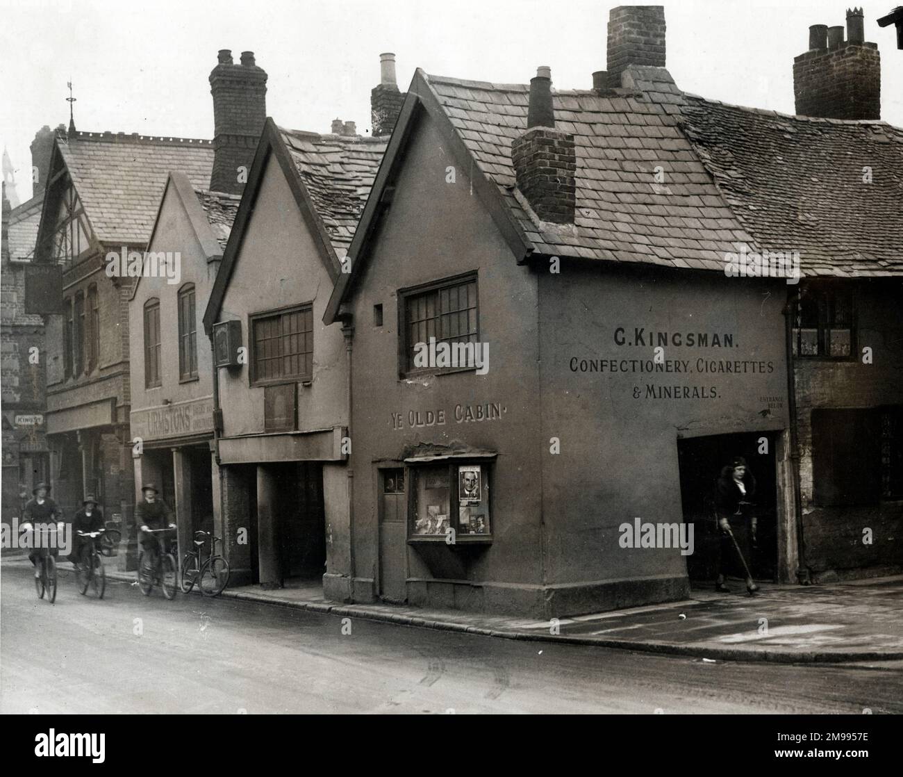 The Old Blue Bell Inn, Chester, March 1936 Stock Photo - Alamy