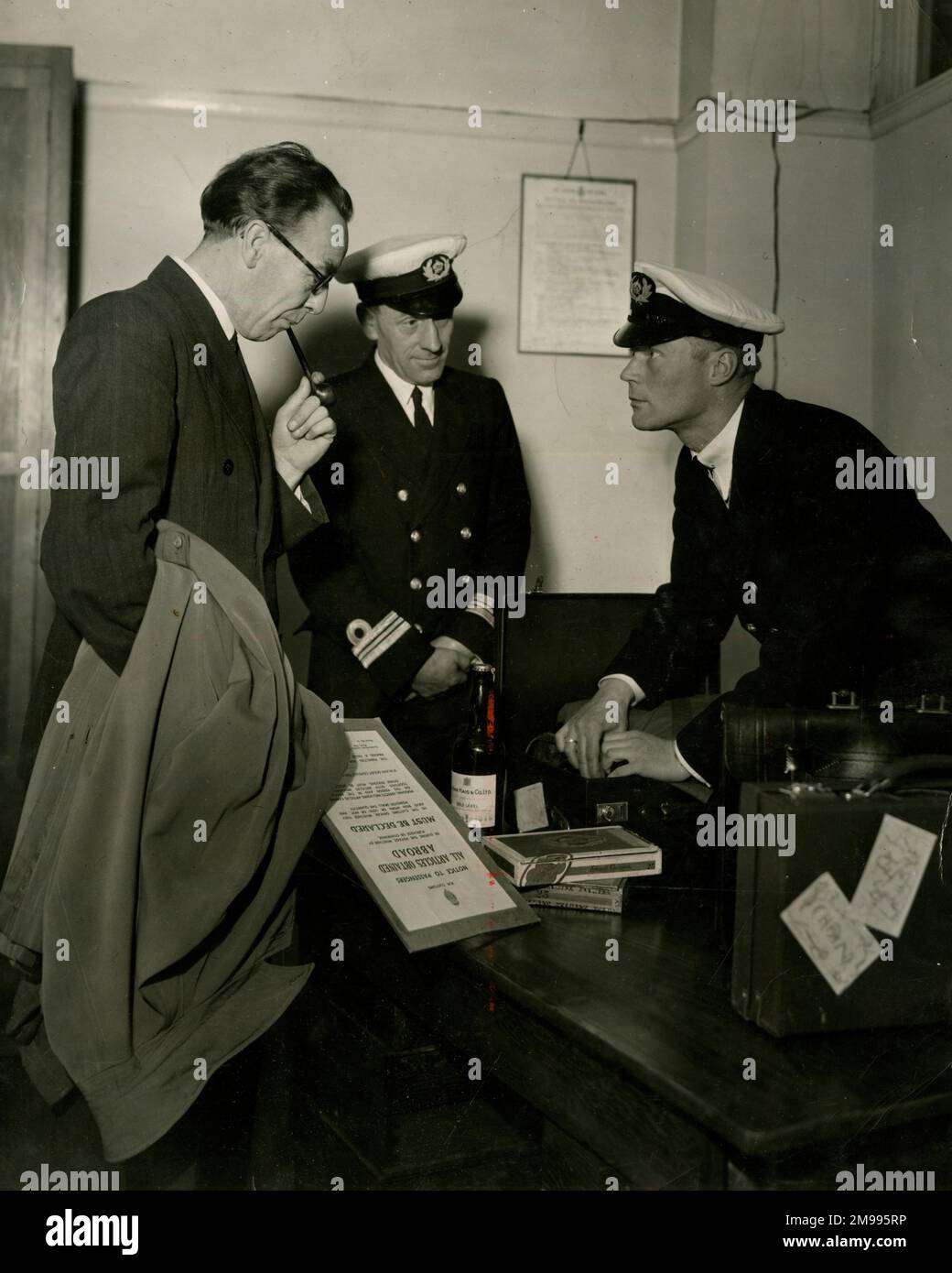 Men at work in the Customs and Excise Training Centre Stock Photo - Alamy