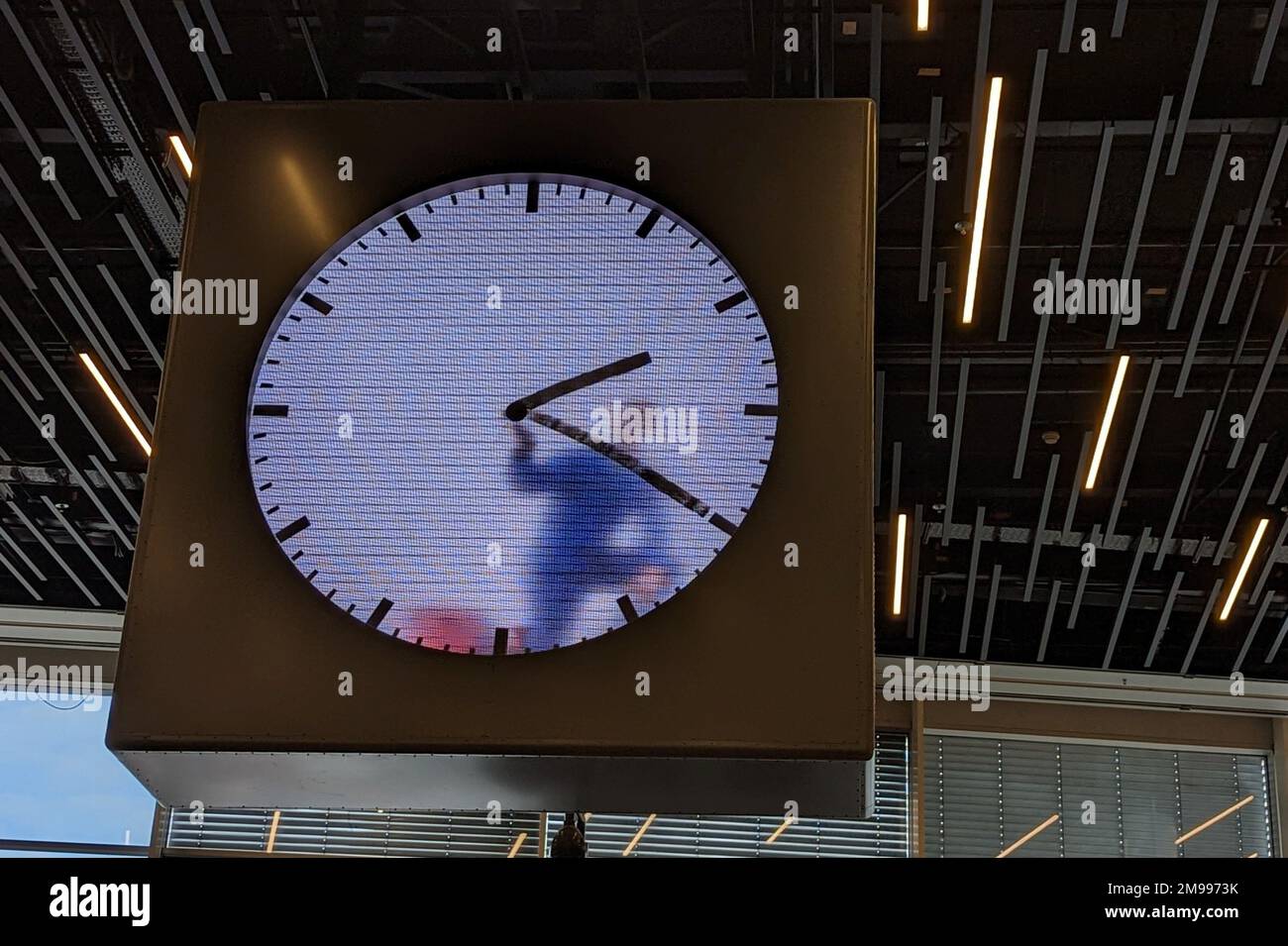 Schiphol clock hi-res stock photography and images - Alamy