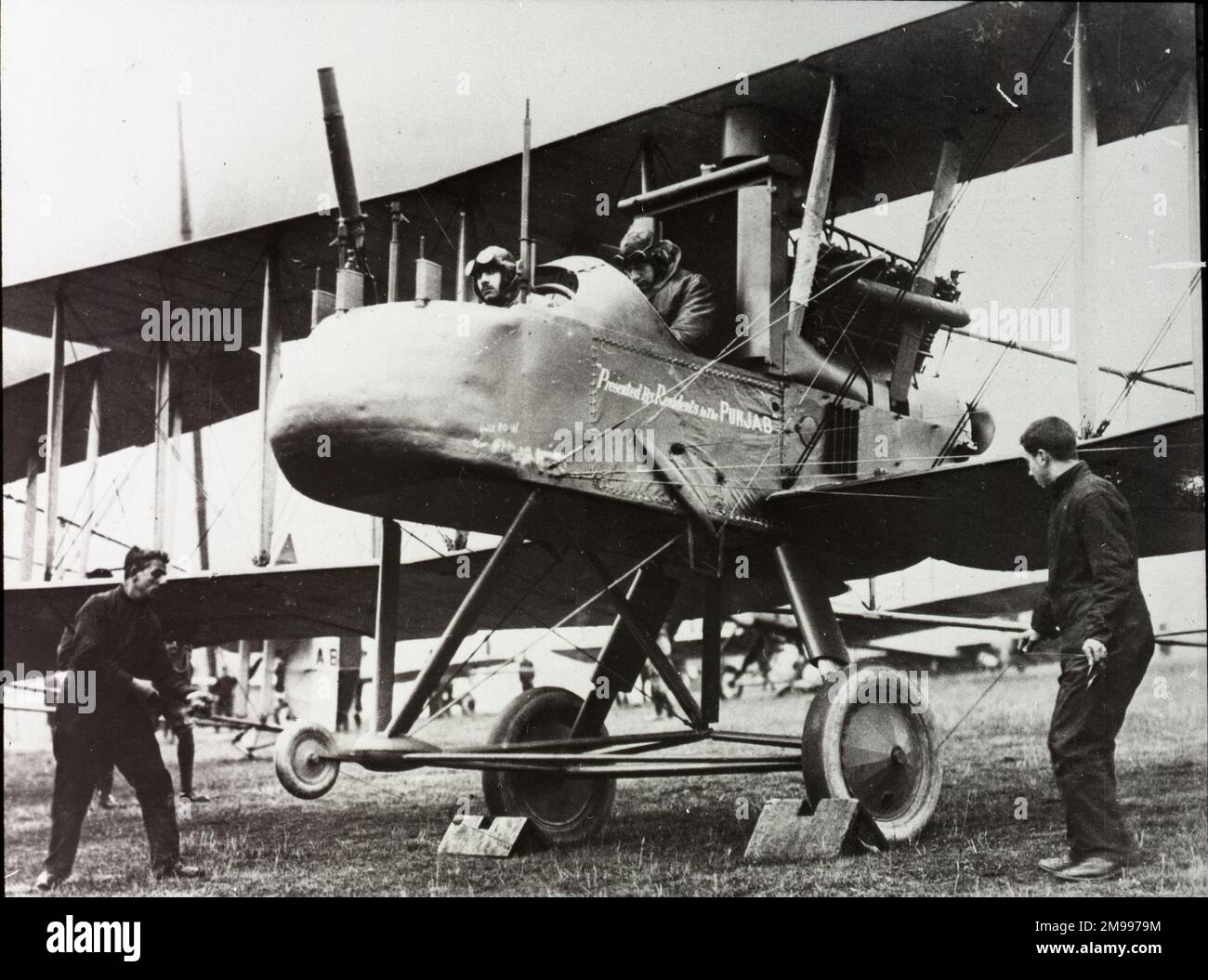 Very early aircraft hi-res stock photography and images - Alamy