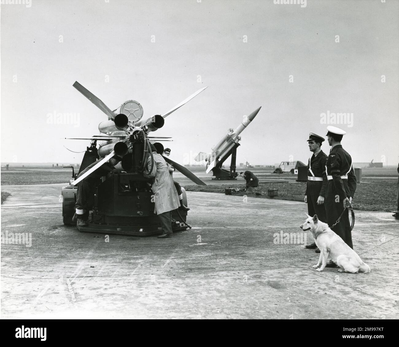 Bristol Bloodhound surface-to-air guided missile at Britain?s first ...